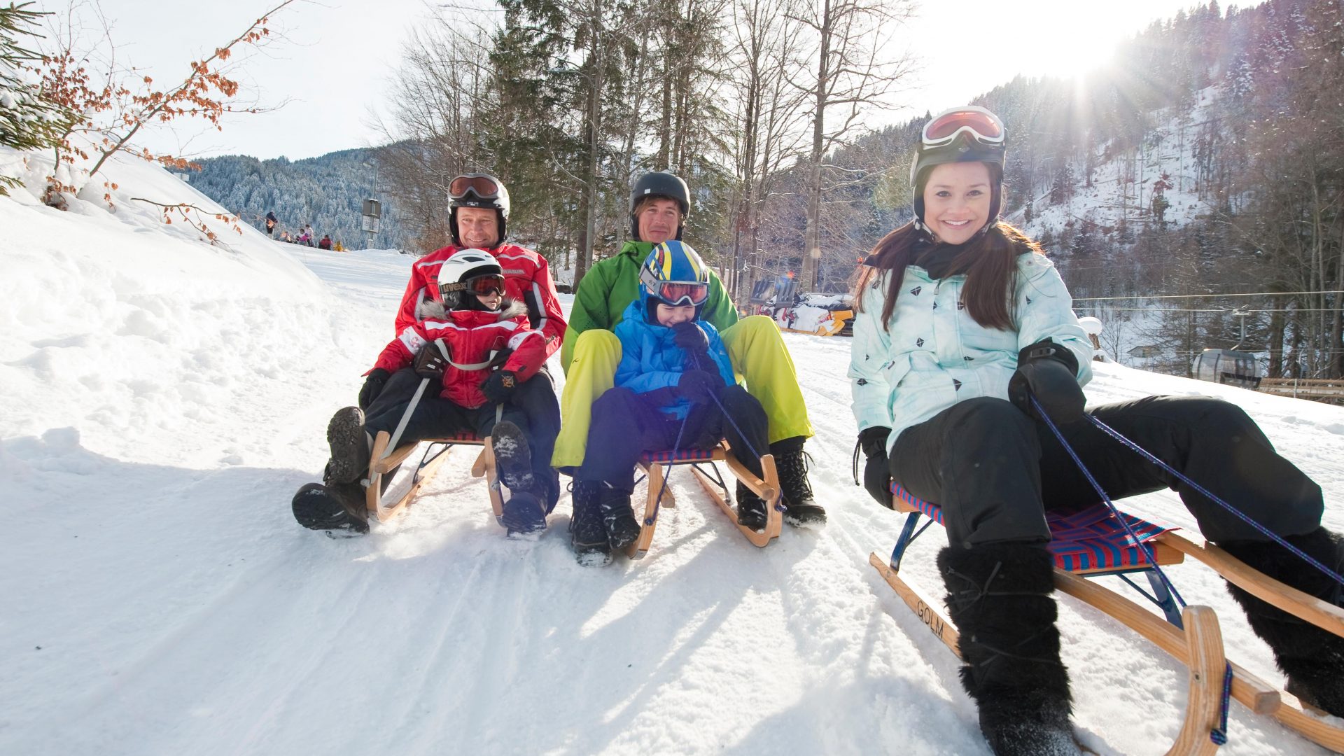 Rodeln in Vorarlberg - Rodelbahnen - Nachtrodeln bei Flutlicht ...