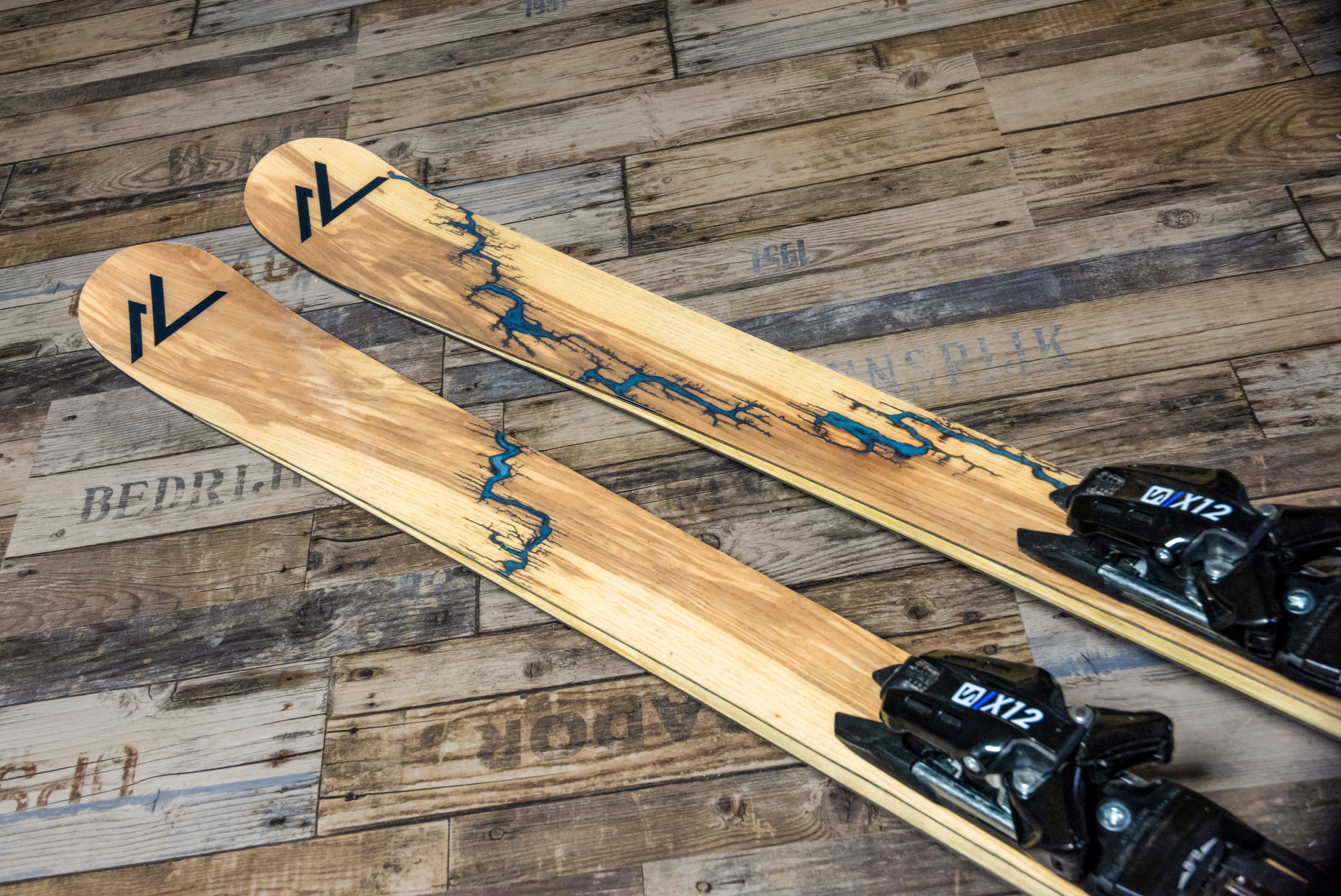 Ski, Board und Rodel - aus der Manufaktur von Vorarlberger Handwerkern