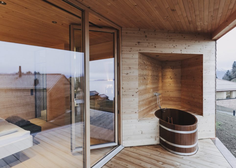 Urlaub und Architektur - Peterhof Furx, Restaurant und Chalets